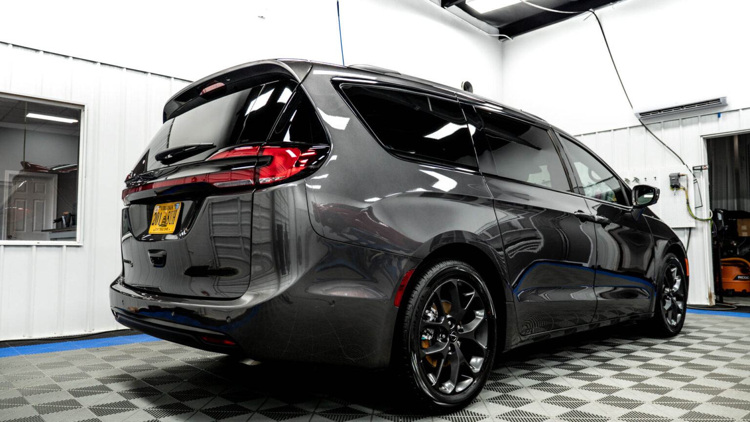 Does window tint fade over time? | Ceramic Pro NRV